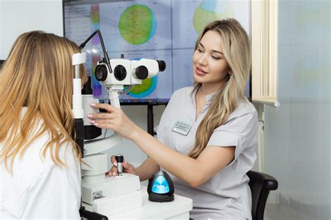 10 простых упражнений для здоровья глаз от World Vision Clinic