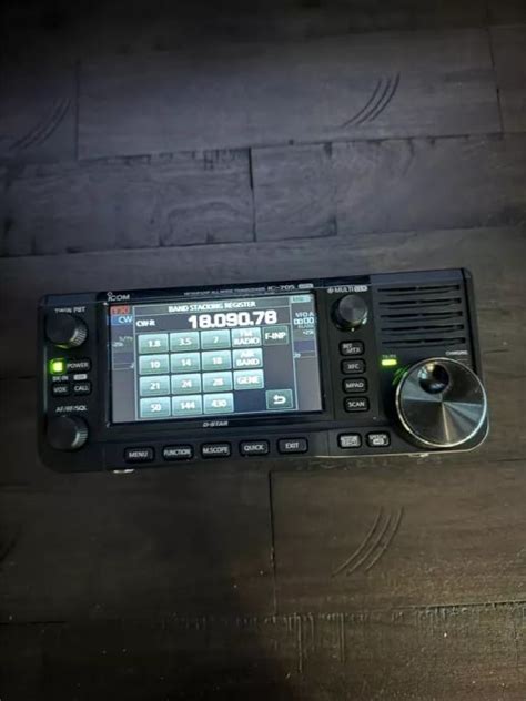 Icom IC HF VHF UHF All Mode Portable QRP W W Transceiver