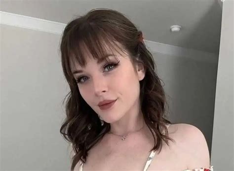 Emily Lynne Wiki Bio Age Biography Height Photos And More