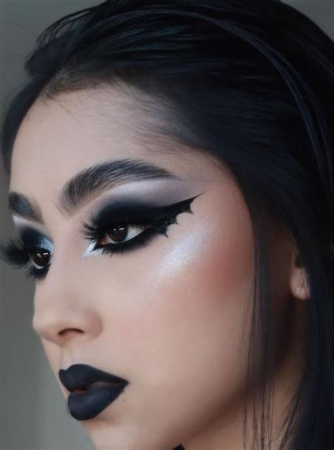 Womens Halloween Makeup Ideas 2021 Beauty And The Mist Halloween