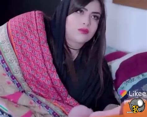 کلیپ مهشید و رفیقش میخوام برم مهمونی لایک و فالو فراموش نشه فیلو