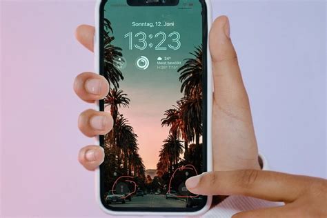 can you remove flashlight from lock screen on iphone no you can t