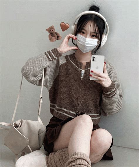 카멜브라우니 꾸안꾸 보카시 배색 크롭 투웨이 나그랑 가디건 니트 집업 에이블리