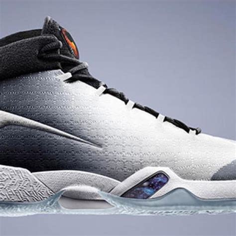 Retro Jordan 30s Online