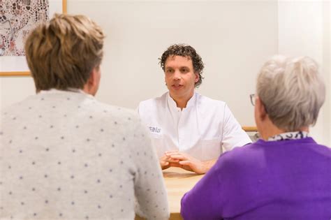 Meander Medisch Centrum Op De Poli Bij Marije Een Vraag Via De Telefoon Waarbij Ik Moet