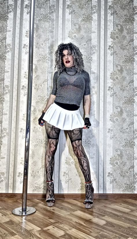 Curly Sexy Transgender Poses In White Miniskirt 5 Nude Pics Xhamster