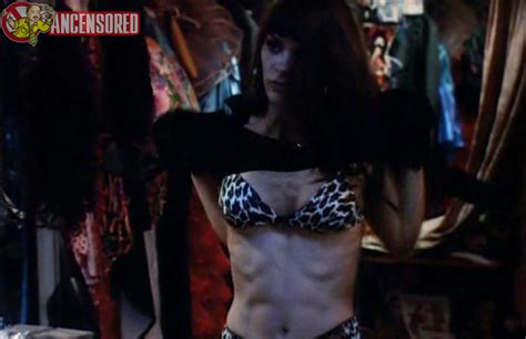 Naked Roxanne Day In The Fluffer