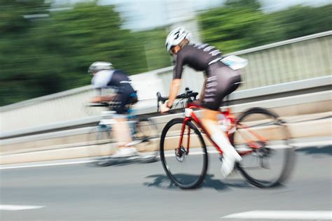 Algorithm Takes On Photographic Motion Blur