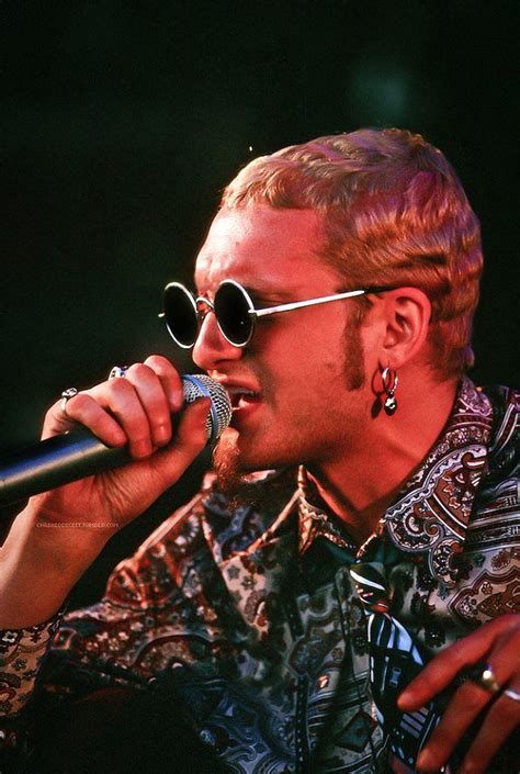 Layne Staley Singing In 1993 Sunglasses Earring Short Hair Layne