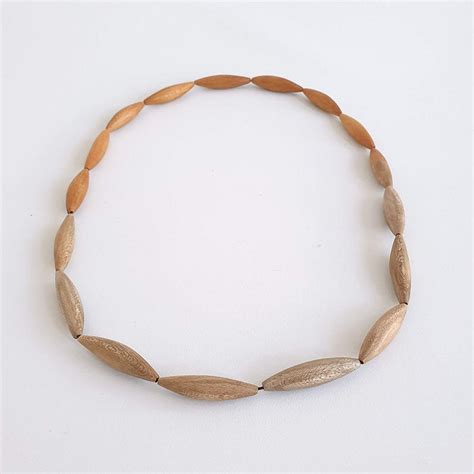 17 Bead Half And Half String 2021 Masterworks Gallery Nz