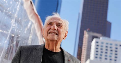 درگذشت فرانک گری، چهره‌ ساختارشکن معماری معاصر ایران اینترنشنال