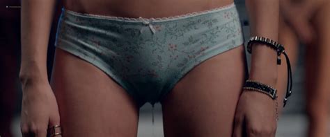 Naked Yamila Saud In Hipersomnia