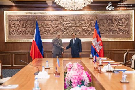 រដ្ឋមន្ត្រីការបរទេសកម្ពុជា និងហ្វីលីពីន ជួបពិភាក្សាទ្វេភាគី នគរដ្រេហ្គន