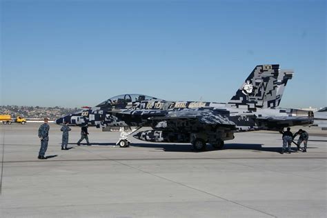 Mcdonnell Douglas Fa 18f Hornet Digital Camo Photo Walk Around
