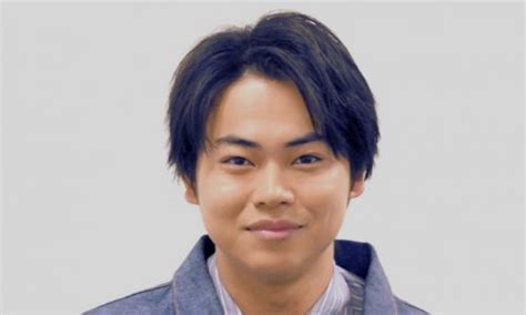 家族写真菅田将暉の3人兄弟は芸能一家父親と母親の家族構成まとめ Trend Blog