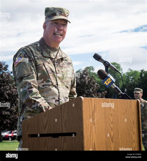 Us Army Brig Gen Michael Swezey Commander Of The 53d Troop Command