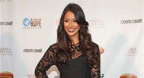 Manuela Arbelaez Wiki The Price Is Right Bio Age Husband Net Worth