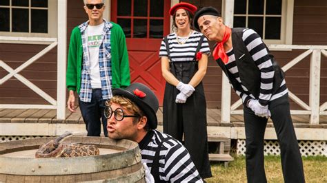 Jackass Forever 2022 Backdrops — The Movie Database Tmdb