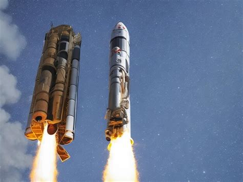 Un Primer Plano De Un Cohete Espacial Despegando Con Sus Potentes