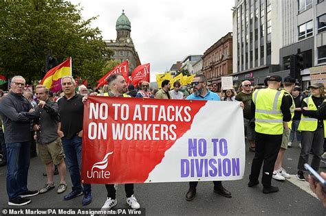 Far Right Support Dwindles As Handful Of Thugs Are Confronted By