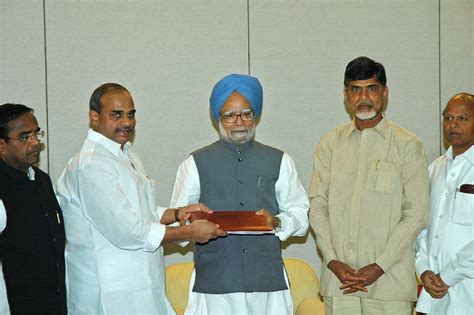 ప్రముఖులతో మాజీ ప్రధాని మన్మోహన్ సింగ్ ఫొటోలు Former Pm Manmohan Singh Rare And Unseen