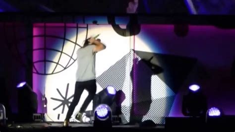 Look At Him Go Tumbex