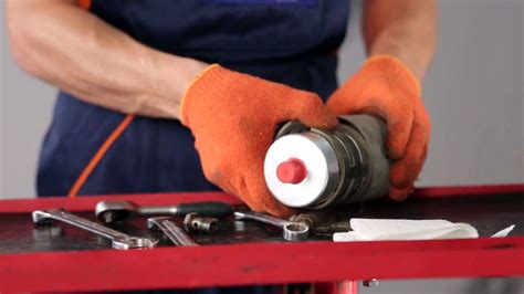 Замена топливного фильтра Ауди 80 Б4 Фото инструкция как поменять фильтр топлива Audi 80 B4