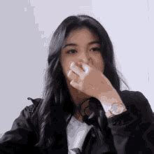 Holding Nose S Tenor