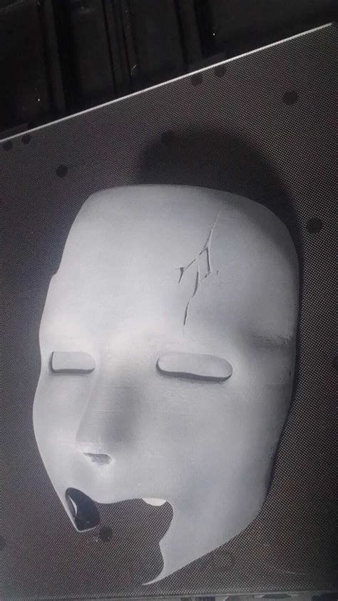 Бесплатный Stl файл Фарфоровая женская маска сломана 🎭 ・Дизайн 3d печати для загрузки・cults