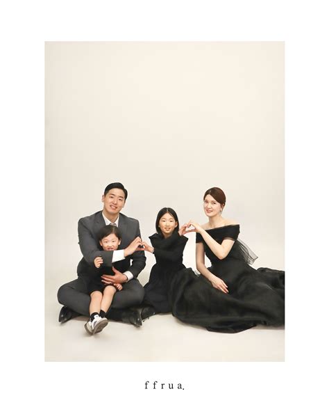 프루아스튜디오 부천 셀프스튜디오 • 셀프사진관 • 만삭사진 • 키즈촬영 • 가족사진 가족사진도 역시 프루아 🖤 Instagram