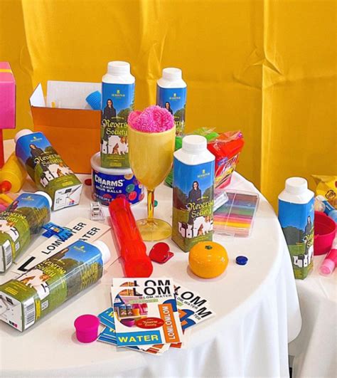 1리터 페트병 생수에 미세플라스틱 24만개 종이팩이라면 서울경제