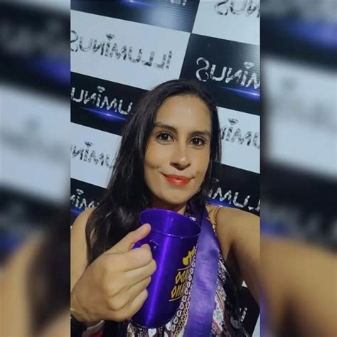 Júlia Dias juliaaires Threads Say more