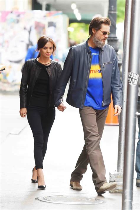 Photos Jim Carrey Avec La Jeune Cathriona White Cest Reparti