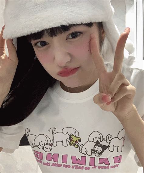 키티 강아지 오버핏 반팔티 고양이 딸기 데일리 리본 쿠로미 키치 Y2k 힙한 학생 헬로 반팔 티셔츠 편한 루즈핏 박스핏 빅사이즈 잠옷 롱 프린팅 반소매 우정 커플 화이트