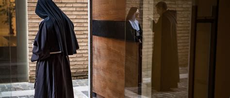 Missbrauch Im Bistum Essen Nonnen Als Sex Täterinnen Kath Ch