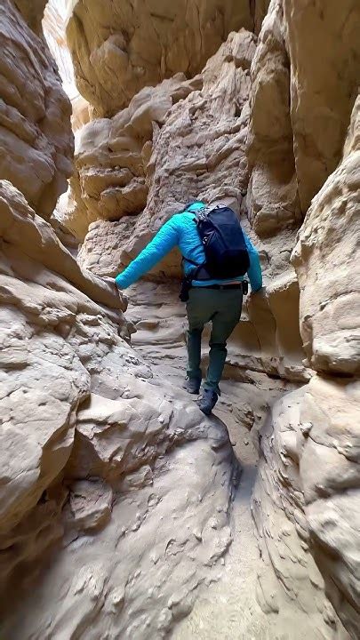 This Hidden Slot Canyon Is Only 2 Hours From San Diego📍anza Borrego