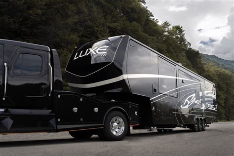 Experience The Luxe Regent 48flb Fifth Wheel Luxury Luxe