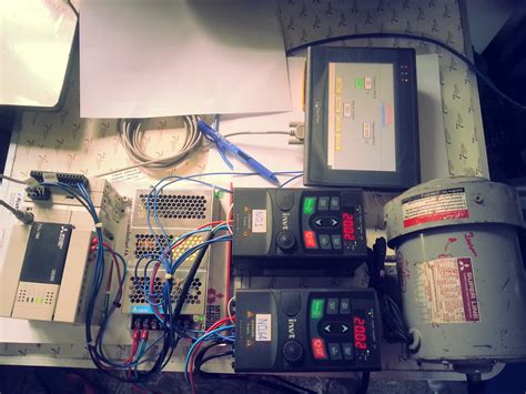 Plc Robot ทำ Demo ให้ลูกค้า การควบคุม Inverter