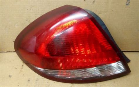2004 2007 Ford Taurus Driver Side Tail Light Lamp Ebay