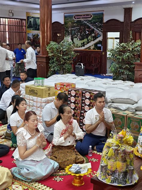 សុខ រស្មី សុខ រស្មី Added A New Photo សុខ រស្មី សុខ រស្មី Added A New Photo