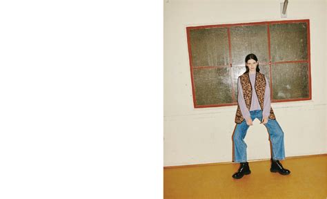 Aw23 — Voyria Women Kloke