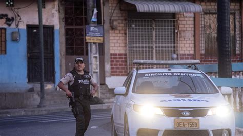 Violencia En Las Calles De Ecuador Tras La Decisión Del Gobierno De