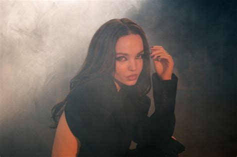 Dove Cameron Comparte Videoclip Para El Tema Sand Cusicaplus