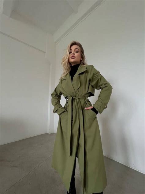 Тренч плащ — цена 1250 грн в каталоге Плащи Купить женские вещи по доступной цене на Шафе