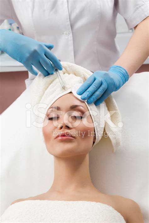 Foto De Stock Inyección De Botox Libre De Derechos Freeimages