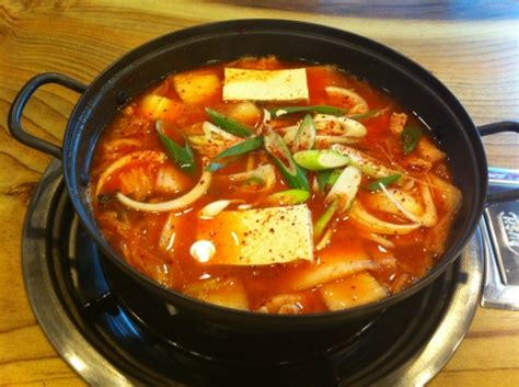 통돼지김치찌개