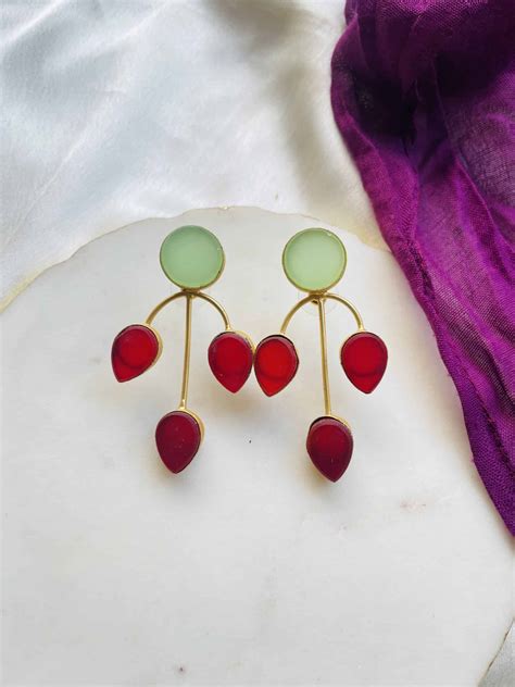 Leaf Design Earrings Suvitamara 1