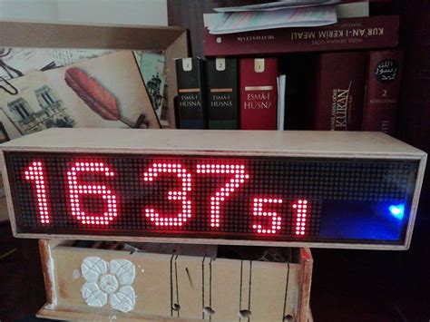 Esp32 Wi Fi Clock With Dht22 Sensor