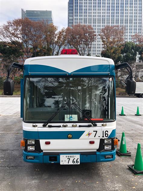 緊急車両ファン On Twitter 警視庁第七機動隊 人員輸送車