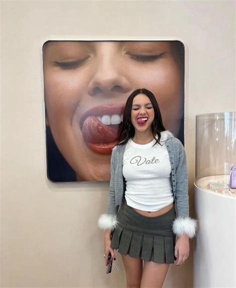 Olivia Rodrigo Makes Me Wanna Fail My No Nut November Rjerkofftoceleb
